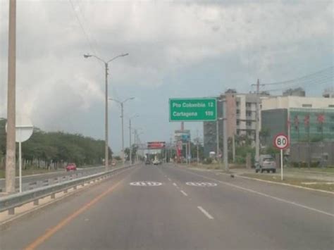 Accidente De Tránsito En La Vía Al Mar Deja Mujer Muerta Y Hombre Herido