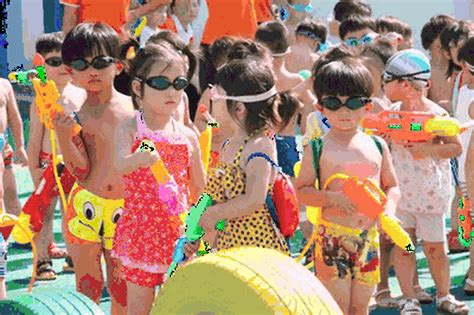 仅需10元玩转网红泡泡趴，mt新嬉里“奇幻泡泡趴”来袭，开启孩子们的童话之旅！