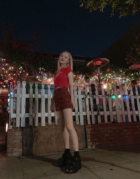 Sulli Looks Like A Pink Elf In Latest Instagram Photos