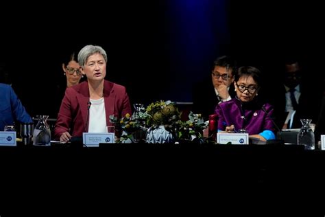 Indonesia And Australia Promise New Defence