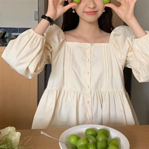 데일리탭 르엘라 스퀘어넥 퍼프 단추 블라우스2colors