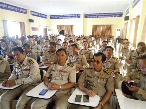 ស្នងការនគរបាលខេត្តស្ទឹងត្រែង ក្រើនរំលឹកដល់កងកម្លាំងនគរបាលទាំងអស់