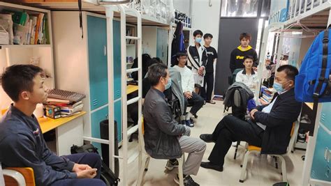 校领导深入基层走访我院学生宿舍 计算机科学与软件学院