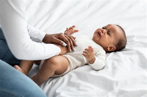 Cách Massage Bụng Cho Trẻ Sơ Sinh Dễ đi Ngoài 2024