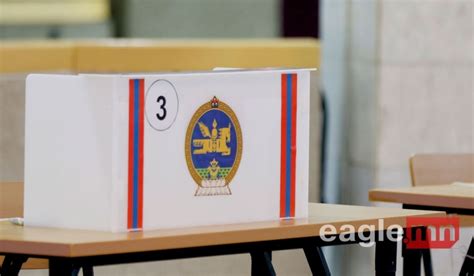 Нам эсвэл бие даан нэр дэвшигч мөрийн хөтөлбөрөө төрийн аудитын байгууллагад хүргүүлнэ