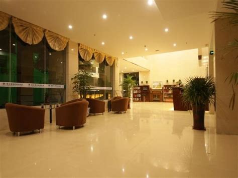 Greentree Inn Yangzhou University Town Baolong Plaza Express Hotel