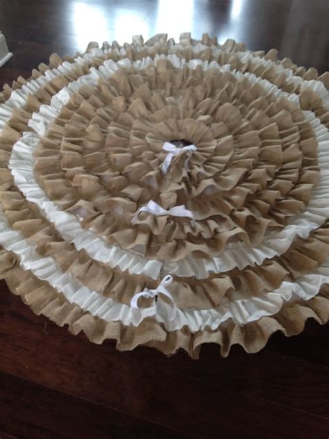 20 Beautiful Christmas Tree Skirt Designs