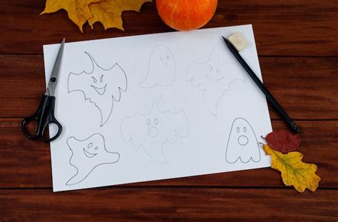 Premium Photo Halloween Diy Step By Step Instructions On How To Draw Funny Ghosts