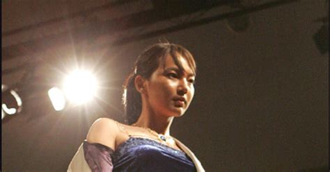 [포토엔]슈퍼모델 미니 패션쇼 그들은 여전히 갈증을 느낀다