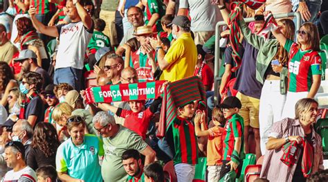 Um clássico do futebol português a abrir no Caldeirão CSM