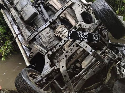 Toyota Kijang Masuk Jurang Di Malang Dua Tewas Tagar