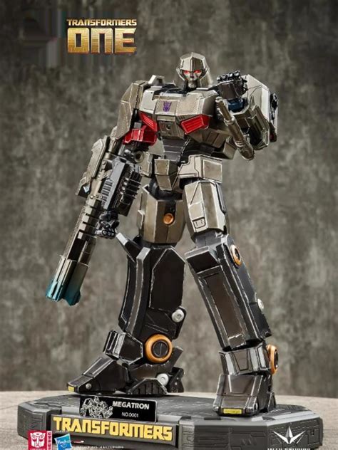 Way Studios Transfomer One Megatro Model Kit And Tank Toy