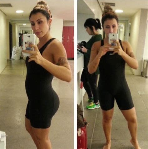 EGO Jaque Khury mostra barriga de grávida e diz Engordei 3 5kg