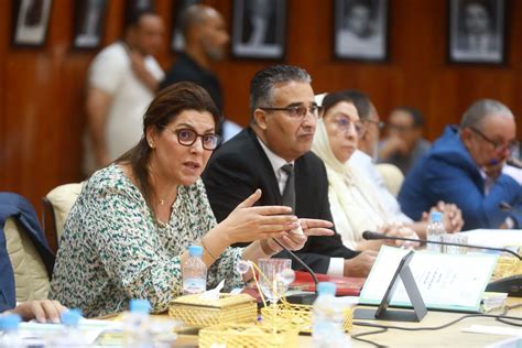 فاطمة الزهراء المنصوري تترأس أشغال الجلسة الثالثة من الدورة العادية