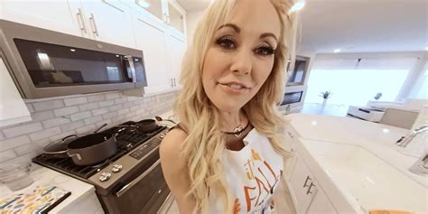 Blove Vr Test Brandi Love Eporner