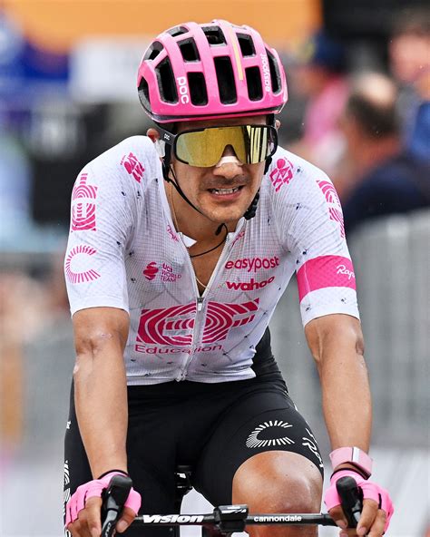 Richard Carapaz Richard Carapaz Added A New Photo — At