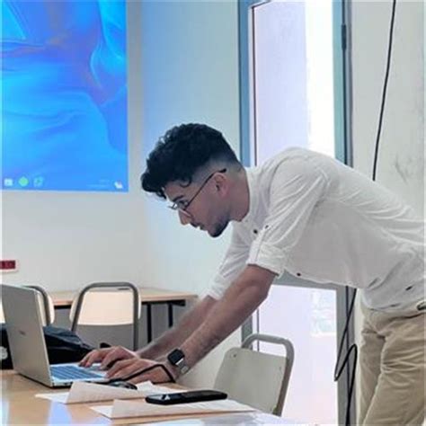 Je Donne Des Cours En Informatique Algorithm Programmation En Python En C En Java Et Les