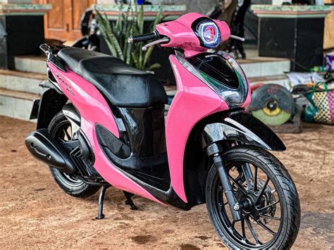 Chi 10 Triệu để độ Kiểng Honda Sh Mode Với Dàn áo Màu Hồng Cực Chất