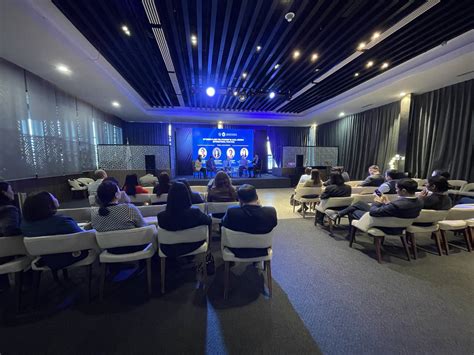 ХУУЛЬ ЗҮЙН ҮЙЛЧИЛГЭЭ БА ХУУЛЬЧ ҮЙЛЧЛҮҮЛЭГЧИЙН ХАРИЛЦАА ОЛОН УЛСЫН ТУРШЛАГА ” ПАНЕЛ