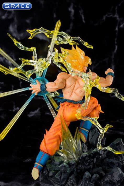 FiguartsZERO Super Saiyan Son Goku PVC Statue Dragon Ball Z