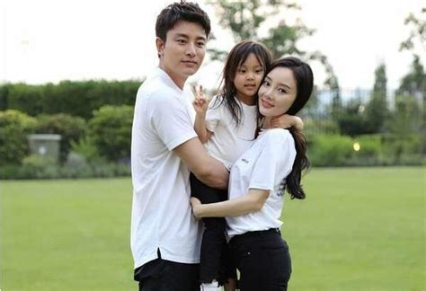 娱乐圈又一好男人形象崩塌，7年地下情人曝光！吴秀波