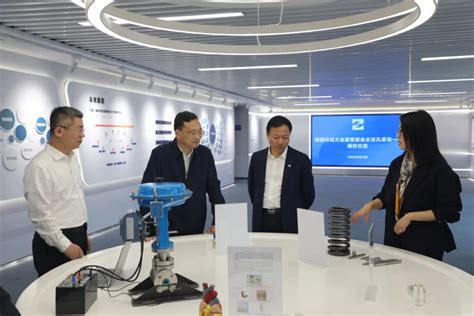 杭州城西科创大走廊管委会主任孔春浩一行调研集团启真创新概念验证中心 浙江大学控股集团有限公司