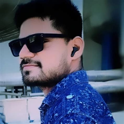Sonu Sharma Happy New Year 🎊 Meri Jaan 🌎💓 Instagram