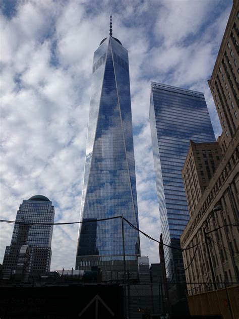 무료 이미지 건축물 지평선 시티 마천루 도시 풍경 도심 반사 경계표 정면 푸른 탑 블록 첨탑 뾰족한 탑 중심지 인간 정착 대도시 지역