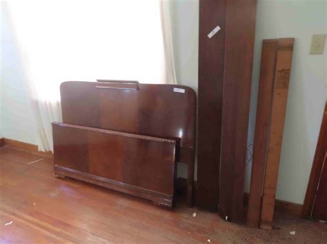 Queen Size Bed Headboard Footboard And Side Rails Mcsherry Auction