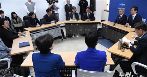 조국혁신당 원내대표 선출 당선인 총회