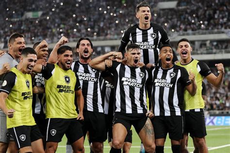 Líder Botafogo está a uma vitória do recorde 13 05 2023 Esporte Folha
