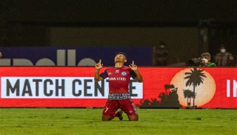 Isl 2021 ফের ছন্নছাড়া ফুটবল Jamshedpur এর কাছে ২ ১ গোলে হারল Atk