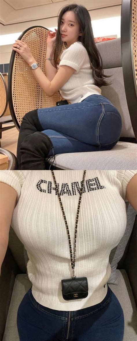 신재은 명품보다 빛난 볼륨 몸매완벽 S라인 노출한 모노키니 뒤태