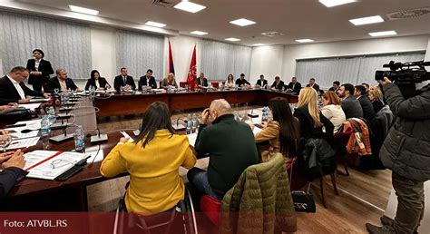 Почела сједница Предсједништва СНСД а