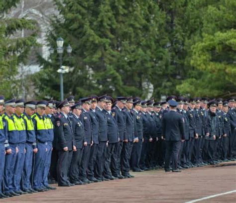Строевой смотр правоохранителей прошел на площади Славы ФОТО — Новости Хабаровска