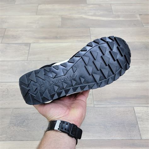 Купить зимние кроссовки Сайкони | Saucony Jazz Black White с мехом в ...