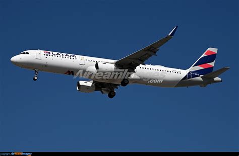 Airbus A321 211 Large Preview