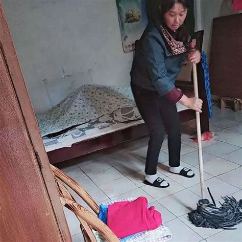 【道德模范事迹展播】孝老爱亲模范晏玉梅 照顾老人是应该的 我们都会老婆婆