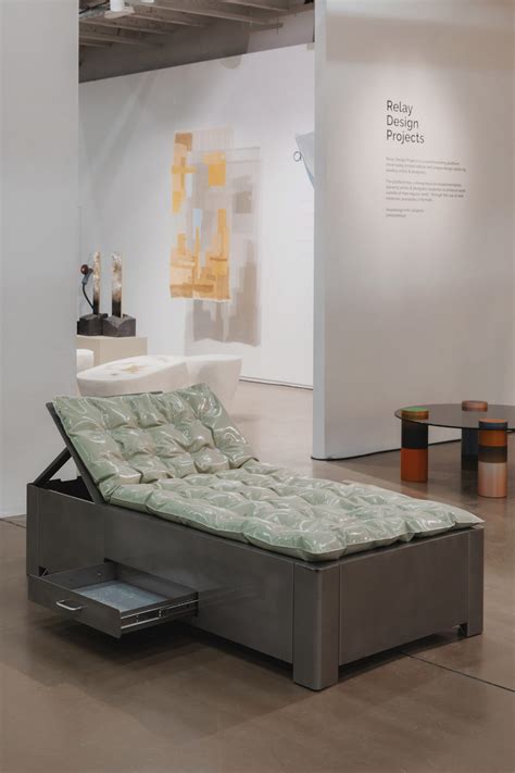 Wet clay replaces upholstery in squishy daybed by Niveau Zéro Atelier