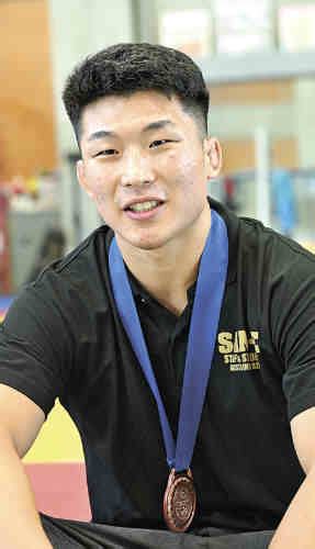 パリ五輪代表内定 レスリング男子グレコ・日下尚（三恵海運＝高松北高出） 「まだまだ凡人、パリで超人に」 「パリで1番高い表彰台に立ち