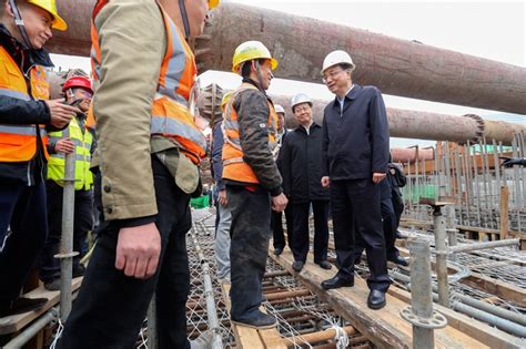 李克强在成都建筑工地喊话： 拖欠农民工工资是昧良心行为四川在线
