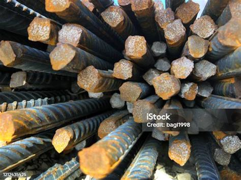 Merapatkan Rebar Berkarat Untuk Latar Belakang Tekstur Konstruksi Foto