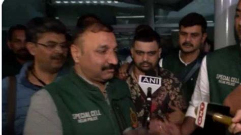 Gangster Deepak Boxer Brought To India From Mexico Zee Business