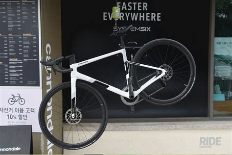 라이드매거진 모바일 사이트 캐논데일 올 뉴 슈퍼식스 에보 빠른 자전거가 더 빨라졌다