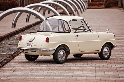 軽自動車初で初めてクーペを名乗った マツダ R360クーペ 1 NostalgicHero ノスタルジックヒーロー 日本の旧車