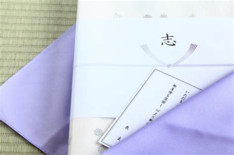 【施主・参列者】一周忌の「熨斗（のし）」書き方・注意点｜全宗派対応版