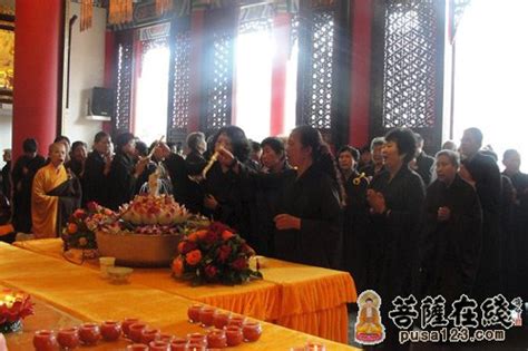 重庆万州慈云寺隆重举行癸巳年浴佛祈福法会 菩萨在线