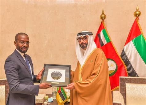 البواردي يبحث مع وزير دفاع موزمبيق علاقات التعاون صحيفة الخليج