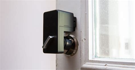 Switchbot Lock Review A Tiny Robot Hand That Unlocks Your Door Trendradars