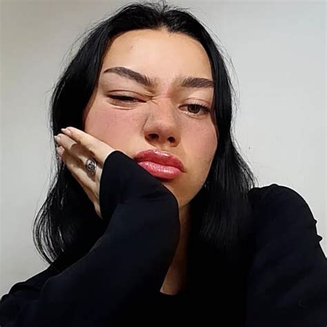 AVRIL Avril Torres Threads Say More AVRIL Avril Torres Threads Say More